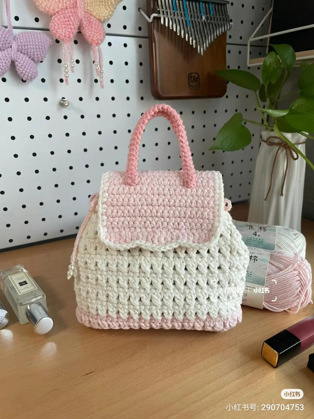 Crochet Butterfly Knot Handbag Pattern Tutorial with Red Bow and Pearl ...