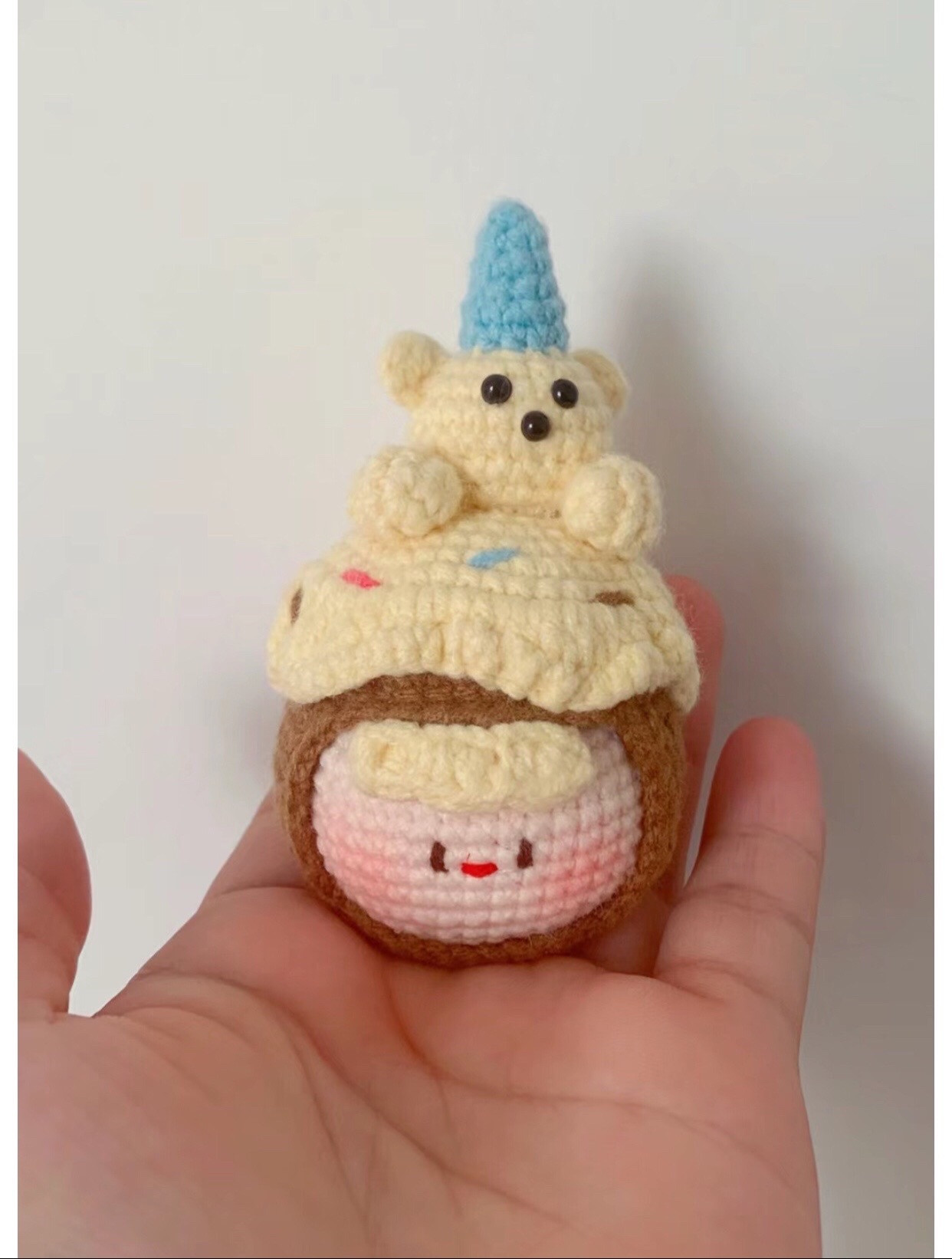 Crochet Cream Cake Bear Amigurumi Pattern with Step-by-Step Chart ...