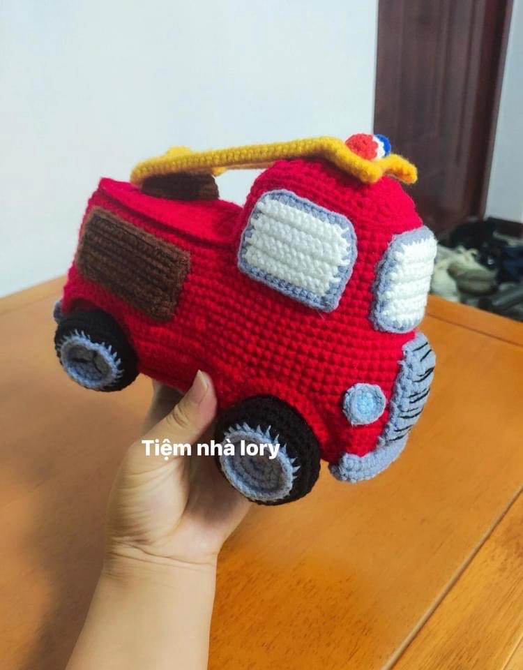 Four Seasons Small Truck Crochet Pattern Tutorial | HandmadeV