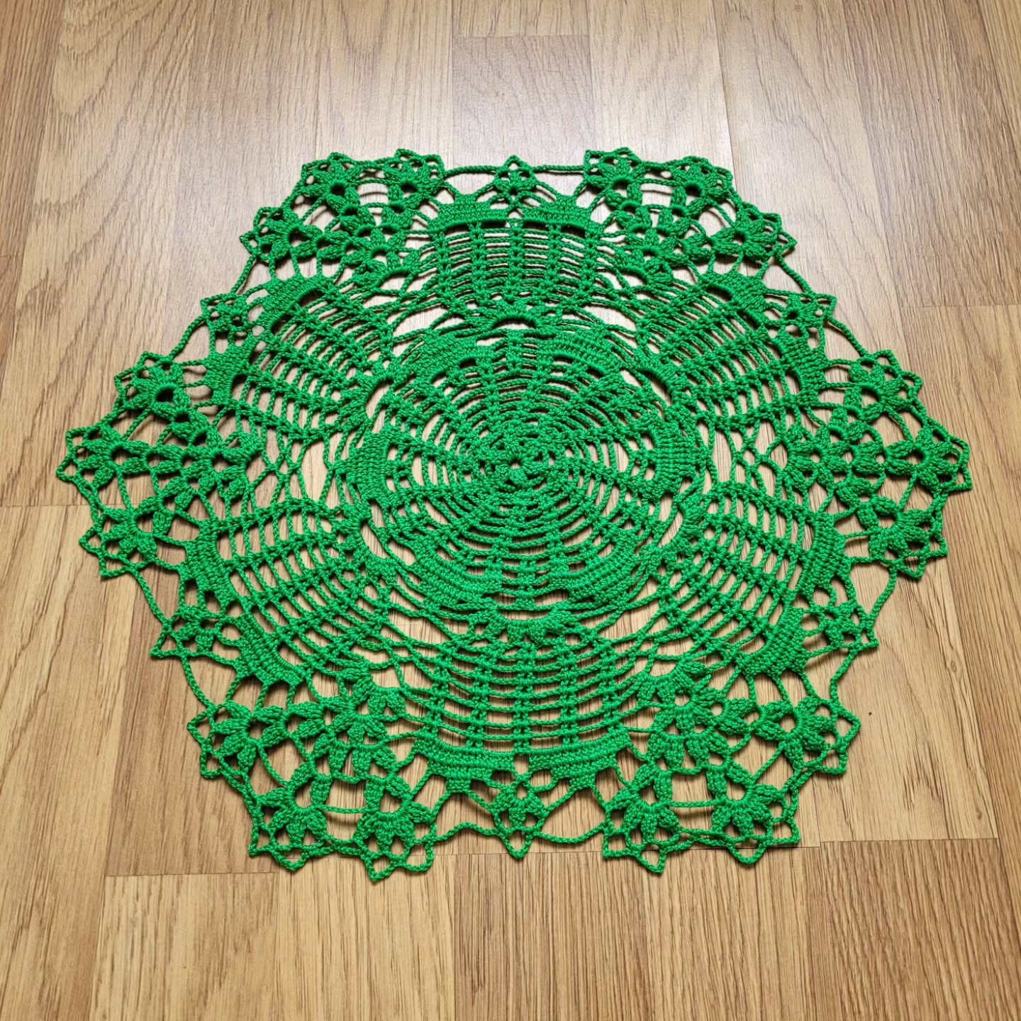 German Crochet Doily Chart Modell 3 - Green Lace Pattern Diagram ...