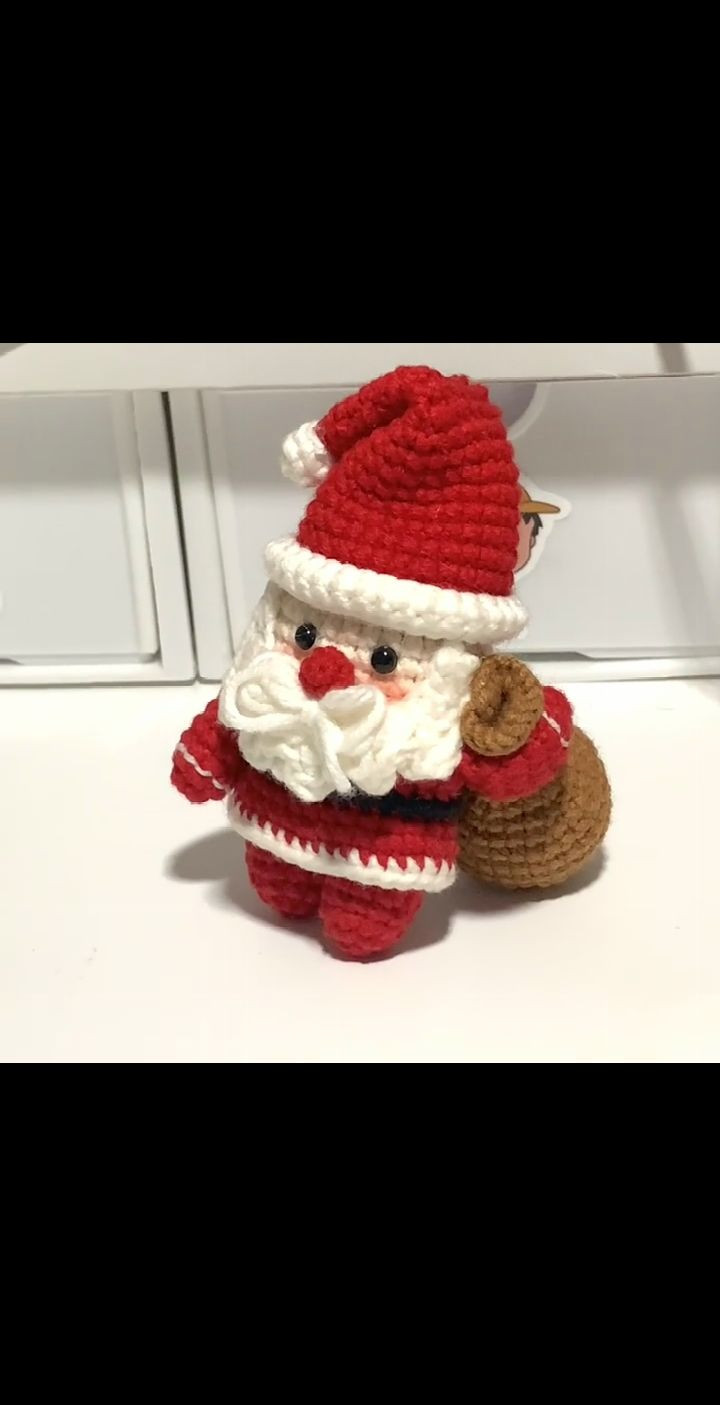 Handwritten Crochet Pattern for Cute Santa Claus Doll | HandmadeV